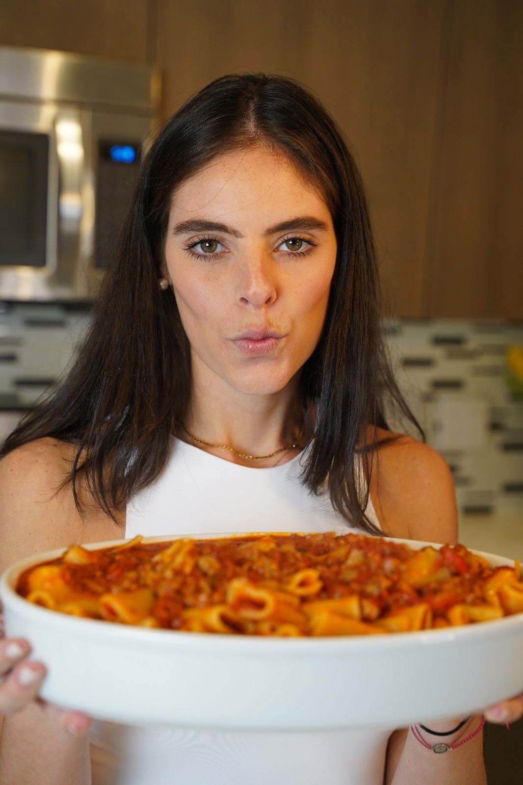 Meet Isabella Nino, The Author & Food Content Creator That is ...