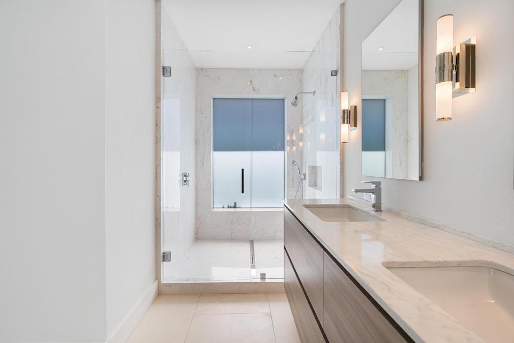 Building Trust: How Alejandro Sarasino Is Transforming the Customer ...